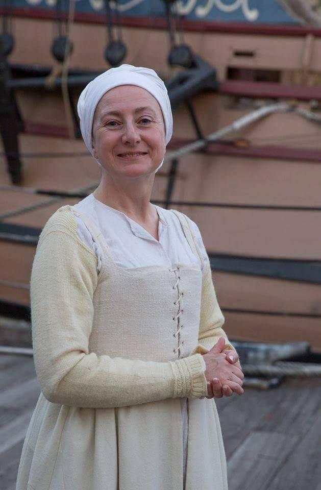 The Tudor Tailor | Reconstructing 16th Century Dress